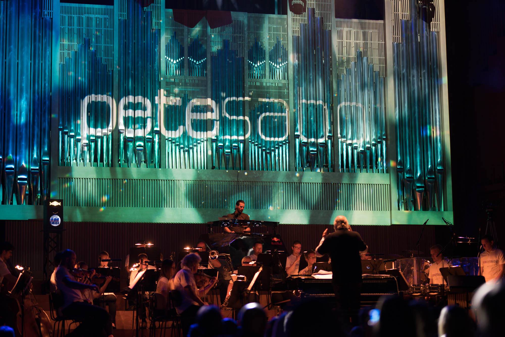 Pete Sabo is back with SABO|TAGE: House Music meets Live Orchestra ...